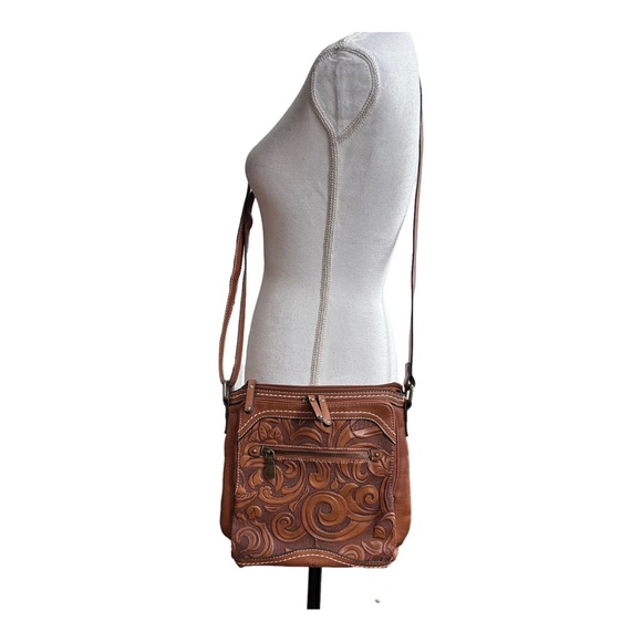 boc | Bags | Boc Botanic Embossed Crossbody Vegan Leather Bag One Size ...